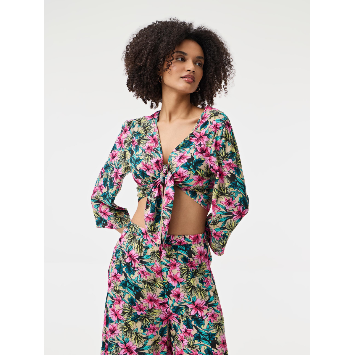 Blusa curta - CD001054_24 - Code